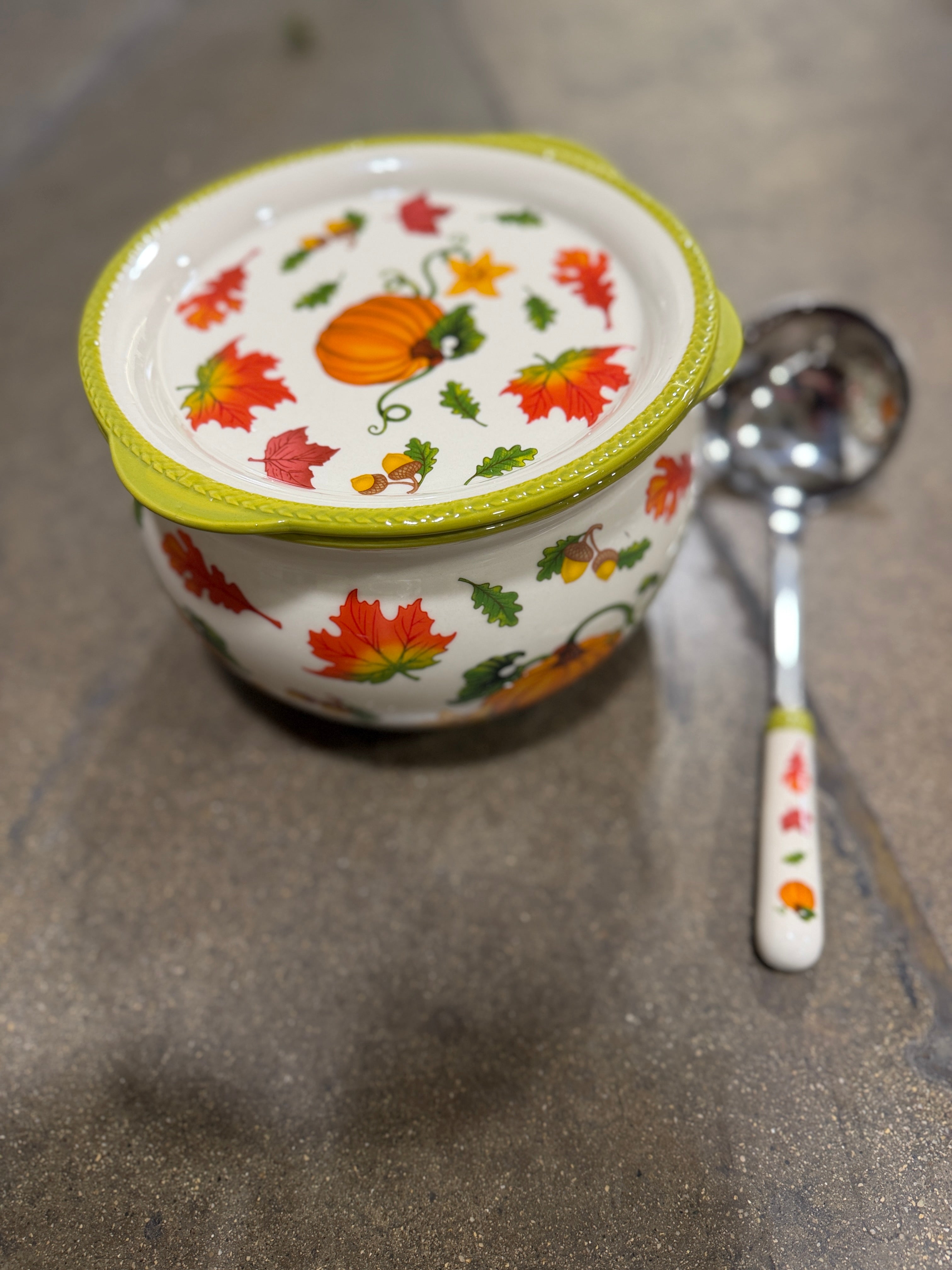 AC250676 Temp Tations Harvest 3QT Pumpkin & Leaves design Soup Tureen ...